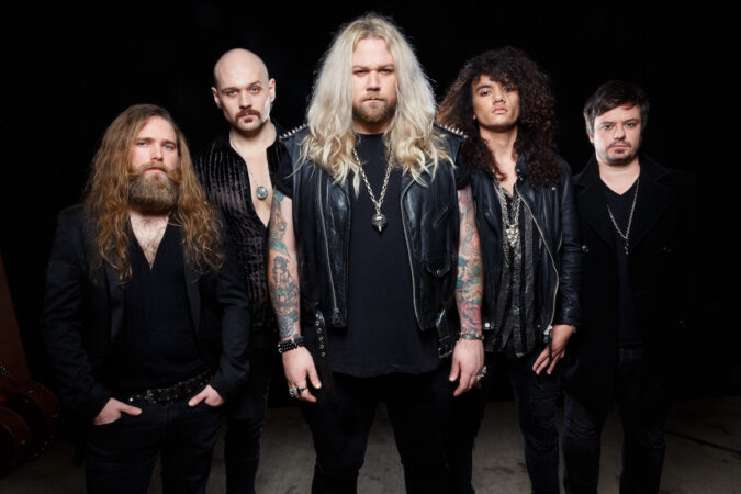 Inglorious presenta el primer adelanto de "We Will Ride" | Confined Rock!