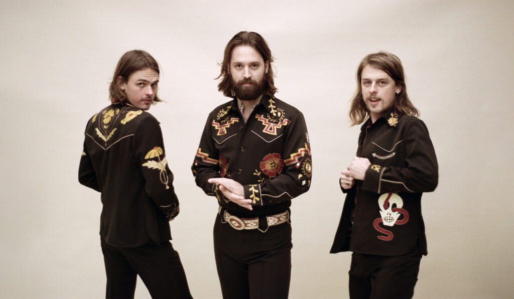 DeWolff vuelven de gira a presentar nuevo disco | Confined Rock!